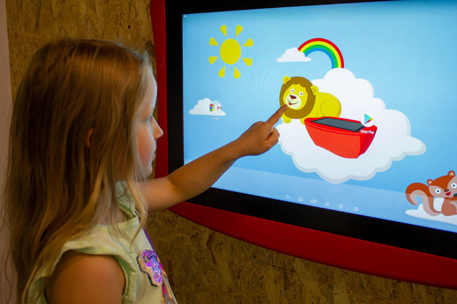 Ekran interaktywny stolik eFun PAD - Monitory i Tablice interaktywne